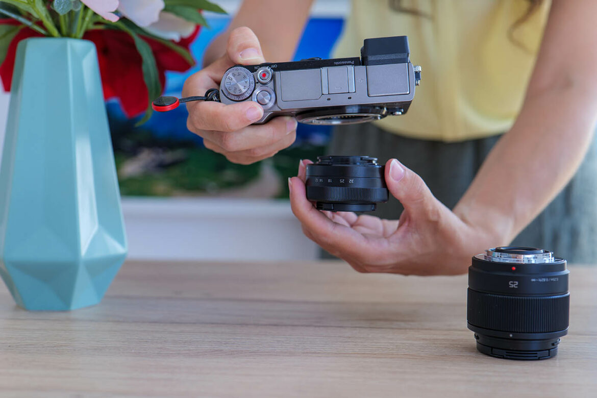 Comment fixer un objectif sur un appareil photo ? - Blog Photo Lumix